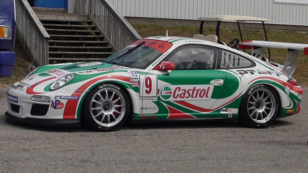 Valvoline Vs Castrol | Find The Best Brand for Your Vehicle!